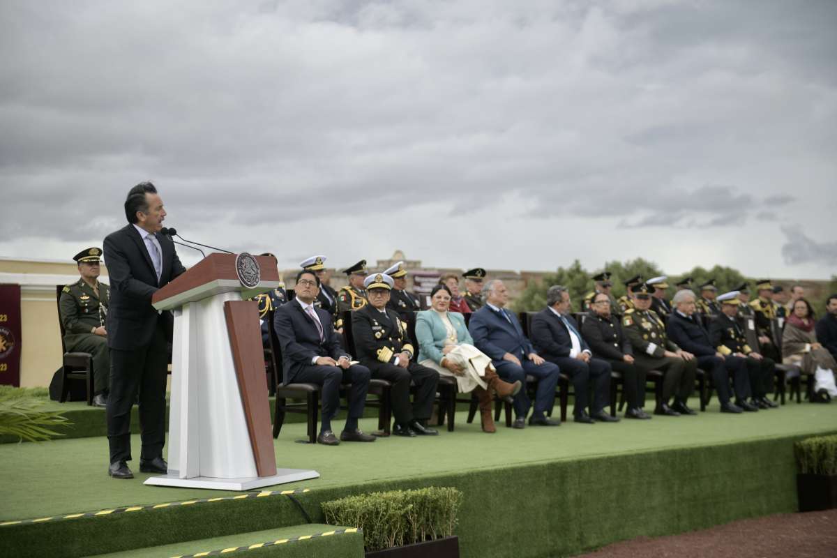 México y Veracruz celebran 200 años de honor y lealtad del Heroico Colegio Militar